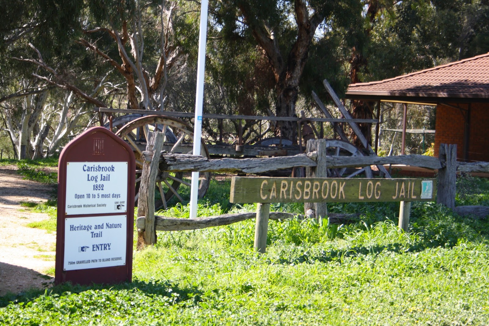 RDO Melbourne: Carisbrook Log Gaol