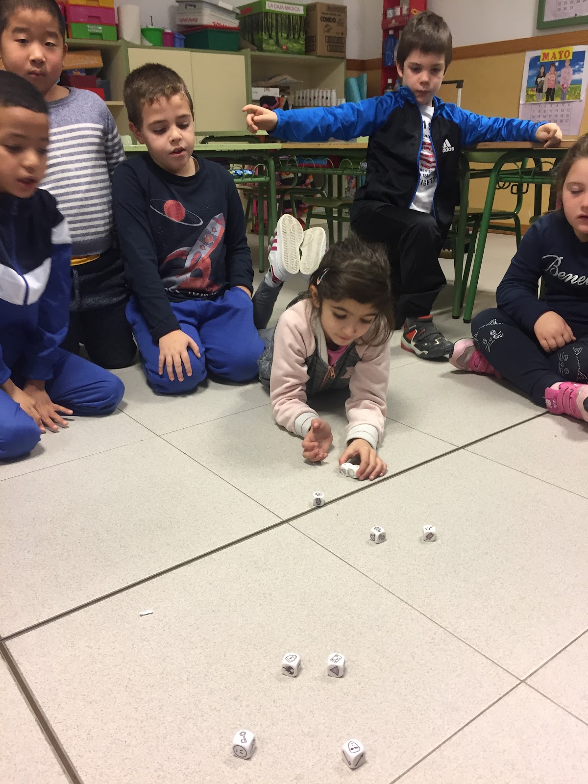 Mente y Corazón: HEMOS ESTRENADO EL JUEGO DE LOS DADOS