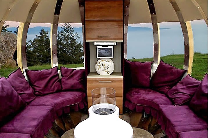 David Dangerous: Summer House Sphere