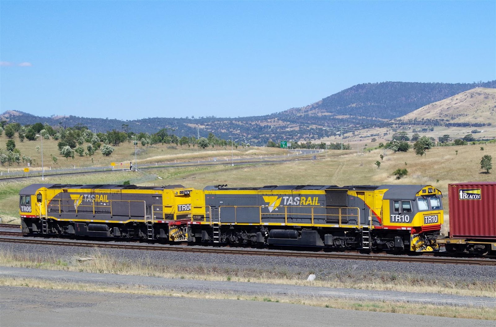Rollingstock News: Tassie Trains - Tasrail Locos