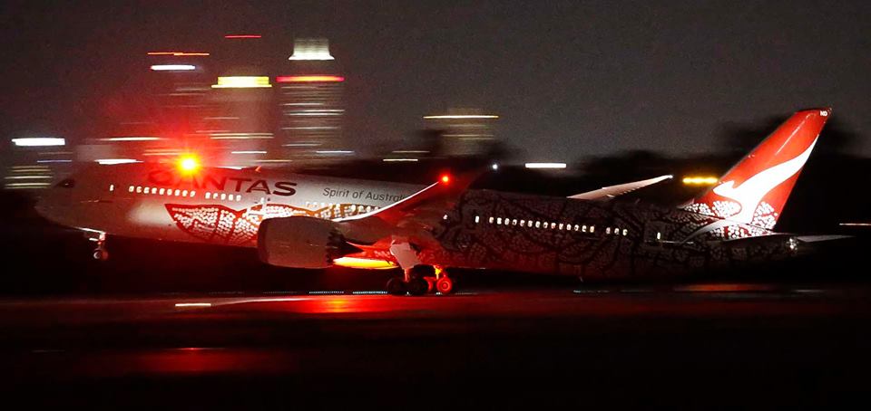 Perth Airport Spotter's Blog: Qantas Airways B787-9 Dreamliner VH-ZND ...