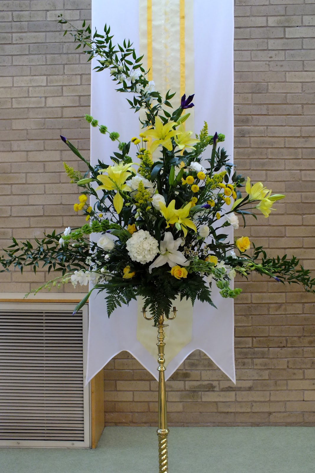Gene's Garden: Easter flower arrangements
