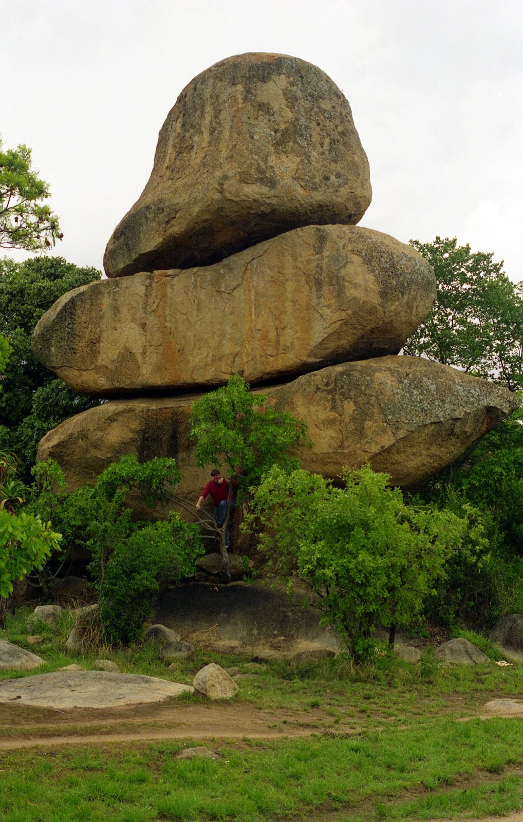 Hidden and little known places: The balancing rocks,Zimbabwe