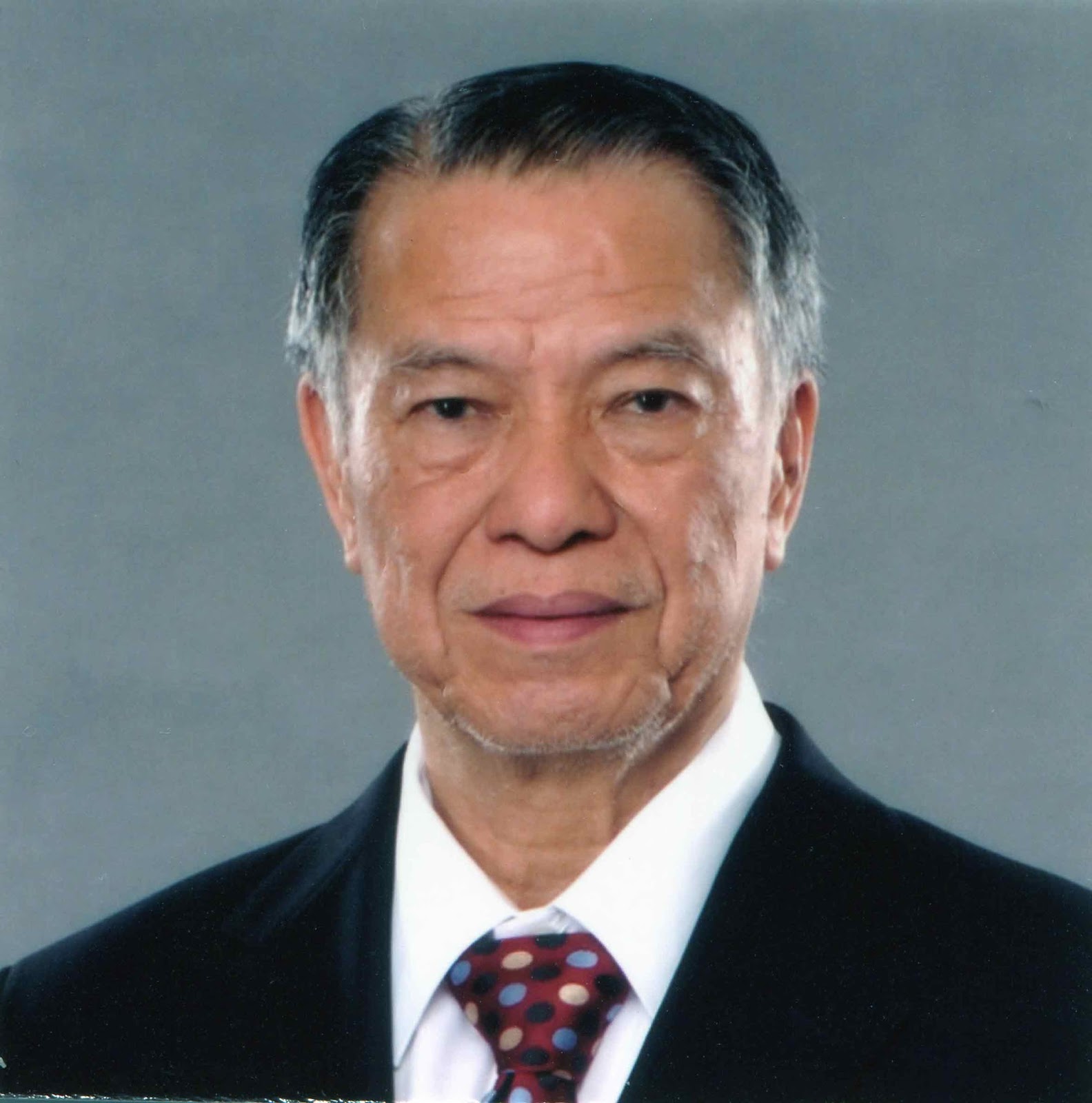 Philippine Pride 101: Lucio Tan : Chinese Filipino business magnate