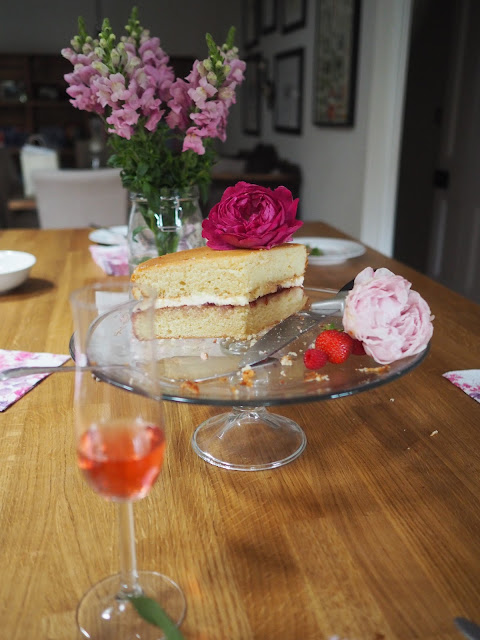 The Best Victoria Sponge Cake and a Little Tea Party for Grandma ...