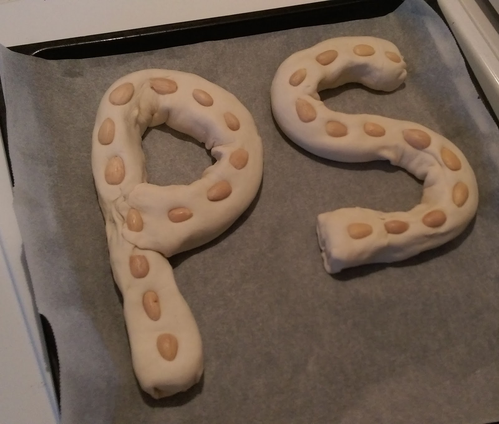 Banketstaaf of Boterletter - FullyStuffedGeek