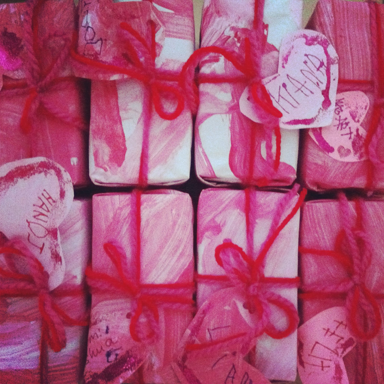 Handmade wrapping paper | Gettin' Crafty with Natalie