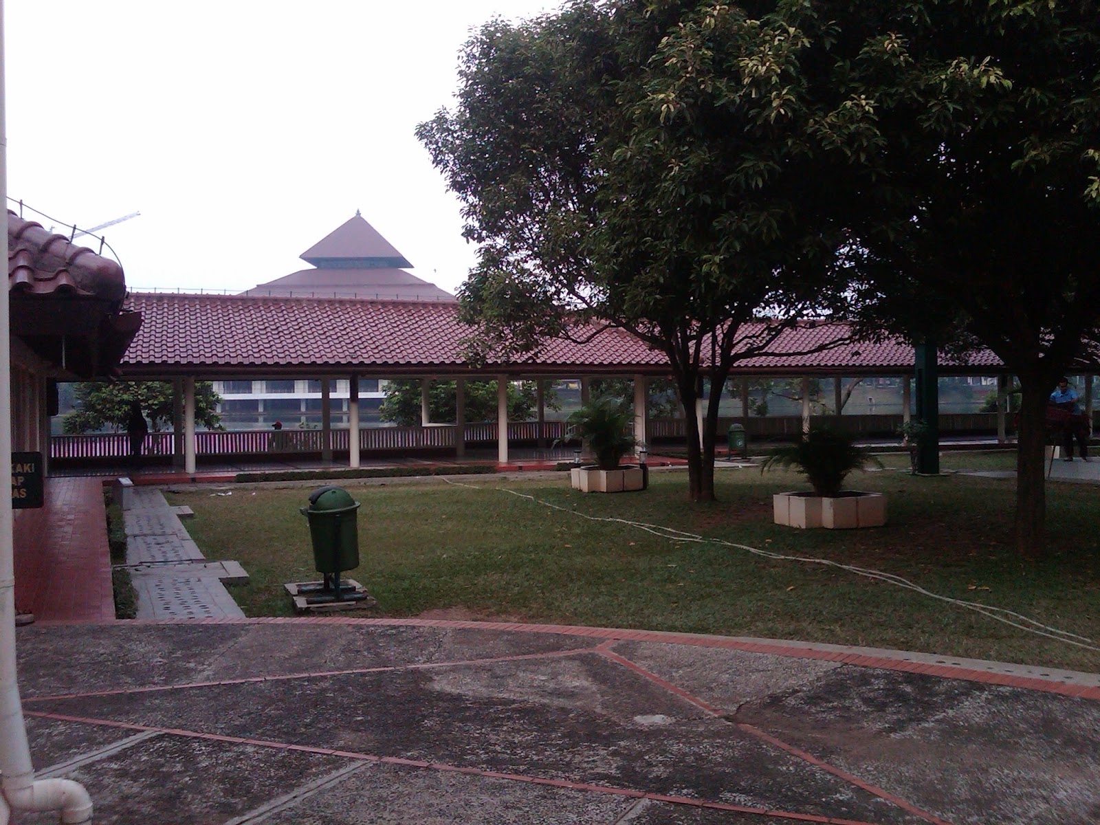 ANEKA INFO ISLAM: MASJID KAMPUS UI / UKUWAH ISLAMIYAH DEPOK