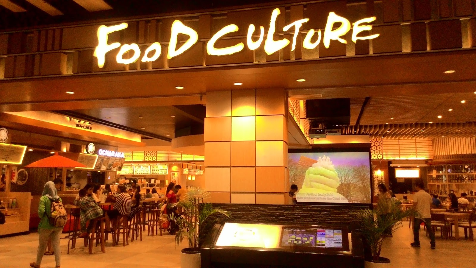 Menjelajah Makanan di AEON Mall | MATAKUBESAR