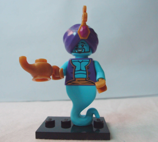 Fruitless Pursuits: Sneak Peek at Lego Minifigs Series 6!
