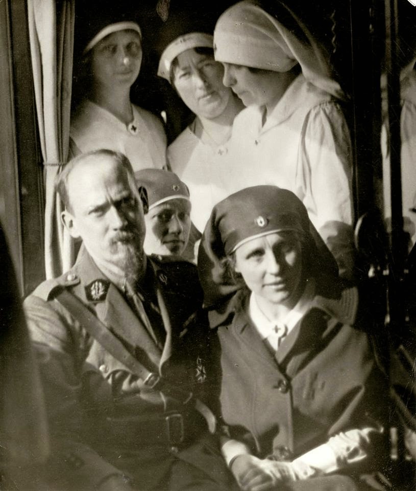 Dr. Arius van Tienhoven – Dutch doctor who worked as a wartime surgeon ...