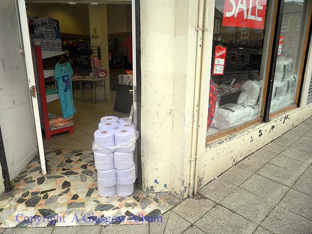 A Glasgow Album: Govan Cross Benches