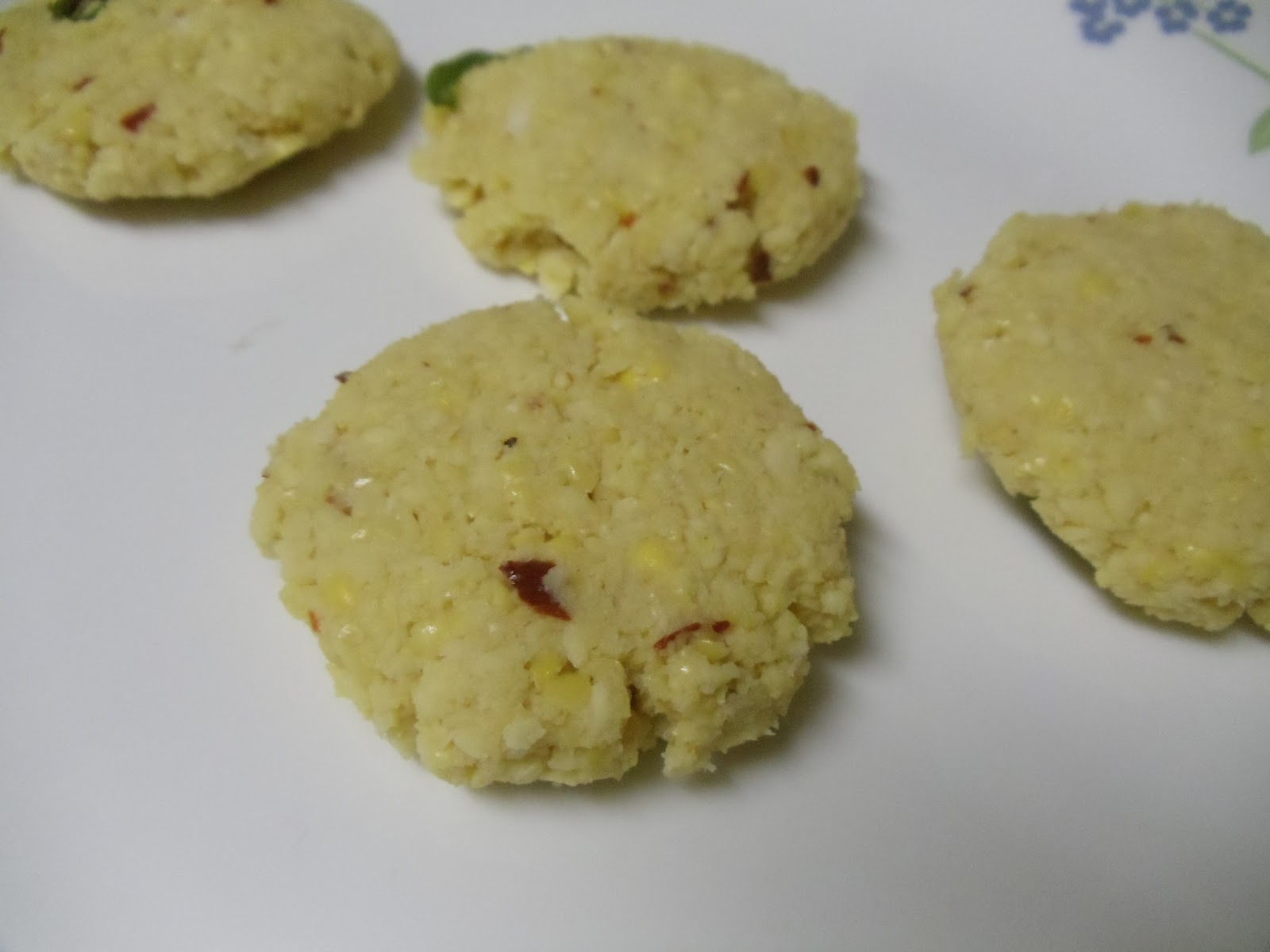 Lakshmi Canteen: Chattambade, Masala Vada (Bengal Gram Fritters)