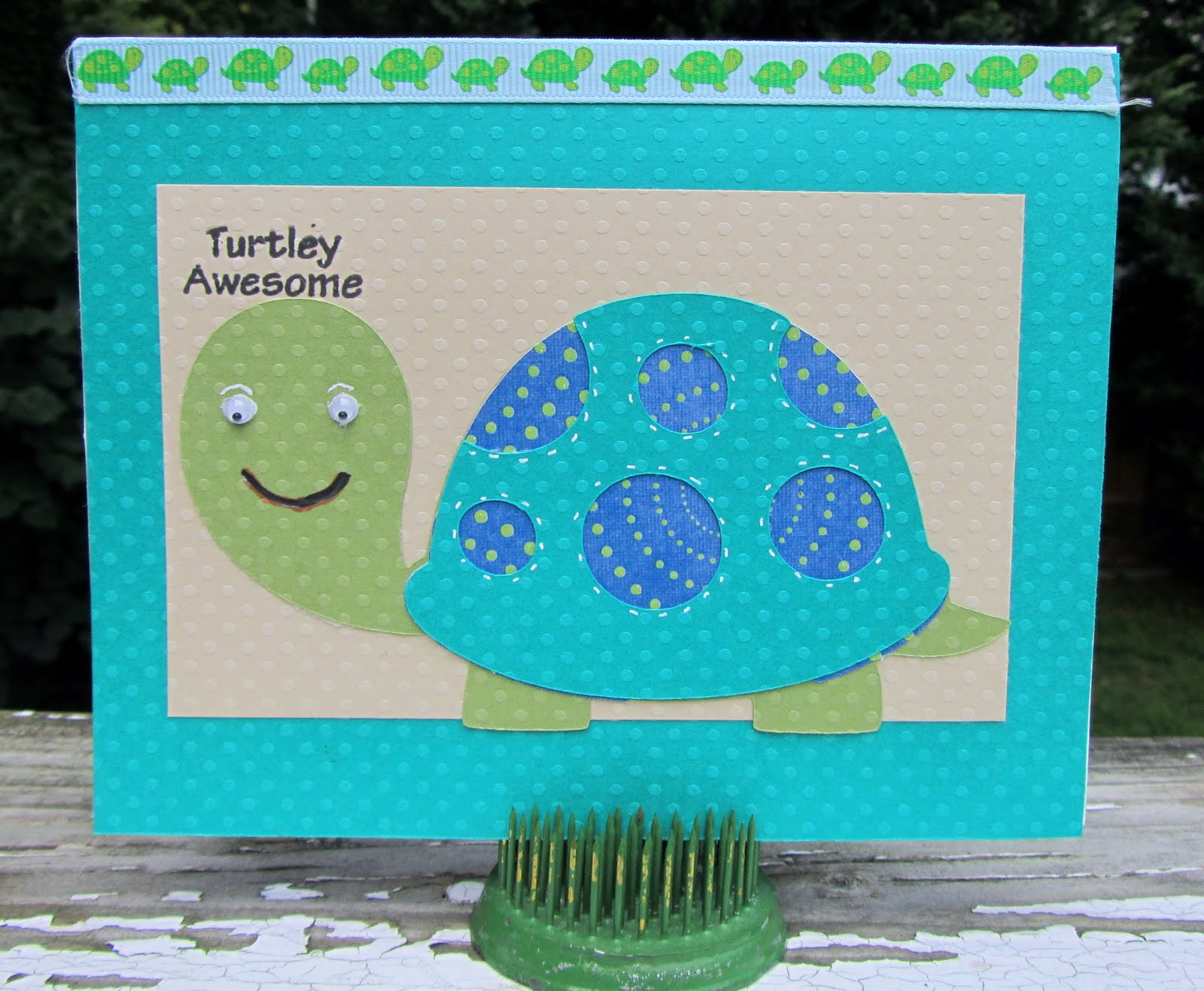 Scrappin' With Chriss and Lou: Google Eyed Turtle Card