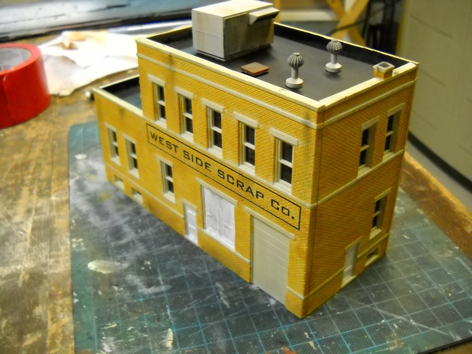HO scale buildings