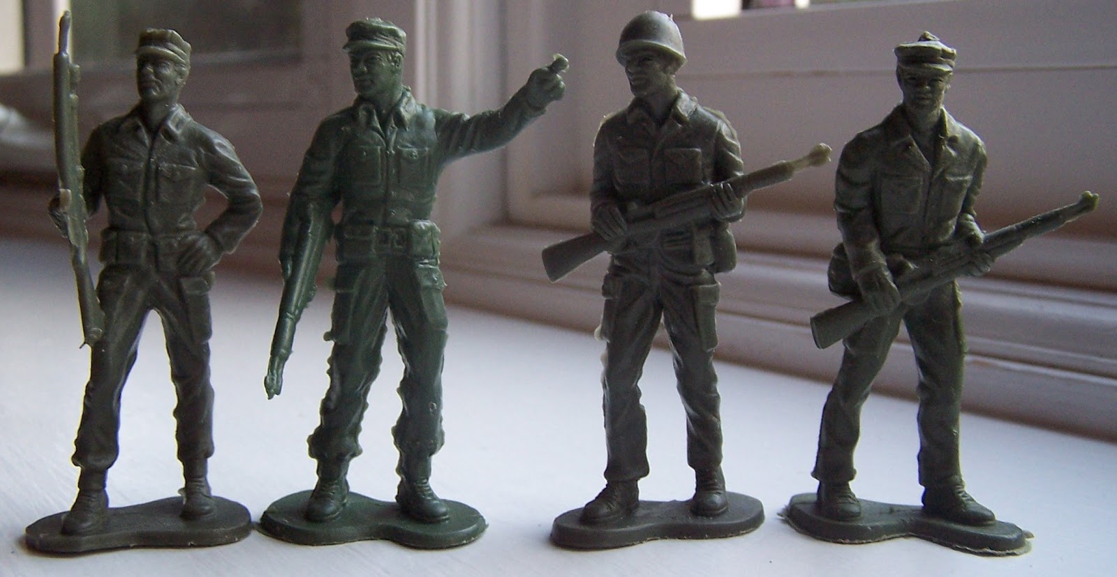 WWII Plastic Toy Soldiers: Auburn - Toy Soldiers