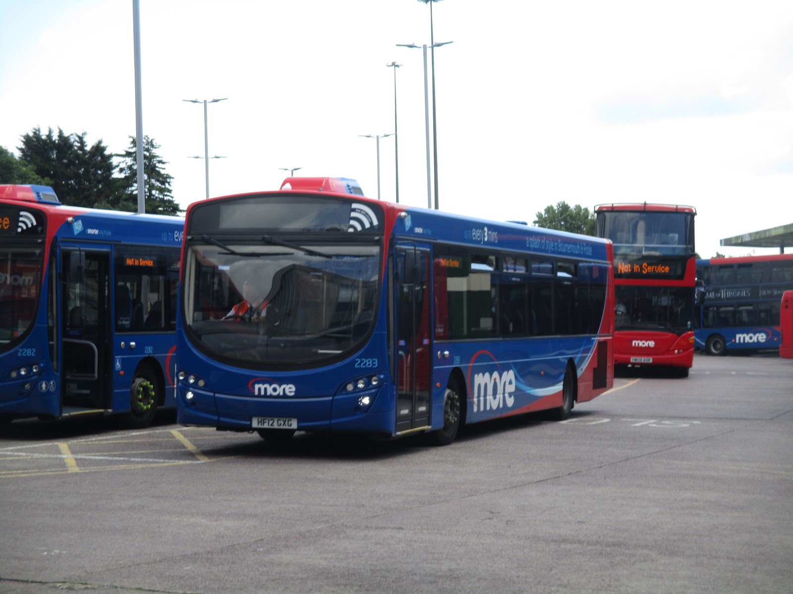Lous bus pictures: Dorset Buses