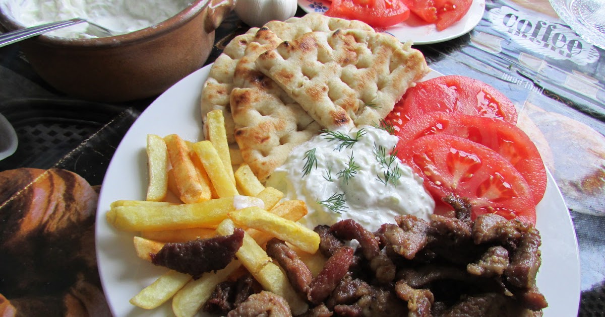 Gyros piato, czyli gyros na talerzu