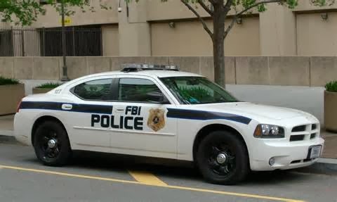 CLK's Model Car World * 車天車地 CLK: GREENLIGHT HOT PURSUIT - FBI POLICE ...