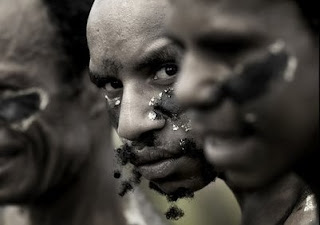 A cultura da tribo Sambia: (Papua Nova Guiné) | Terceirão \o/