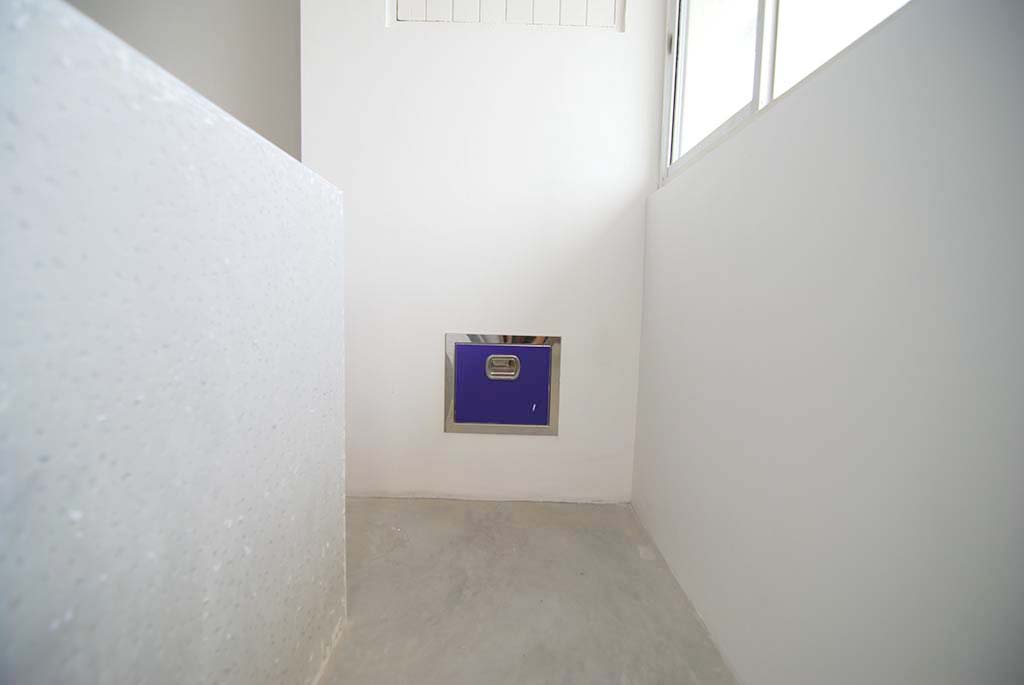 butterpaperstudio: Reno@324H - Rubbish chute plate cover installed