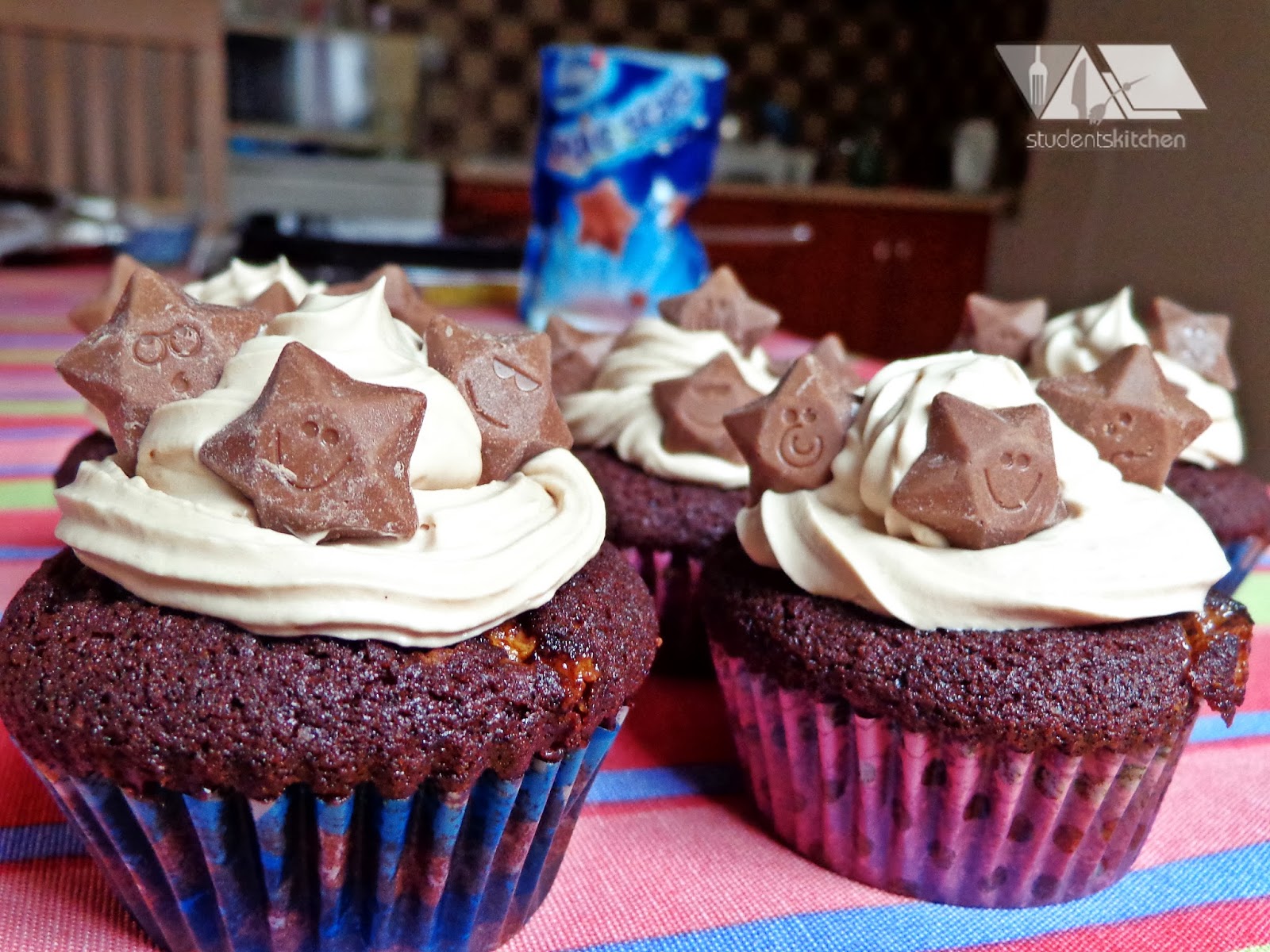 Students Kitchen: Milky way & magic stars cupcakes