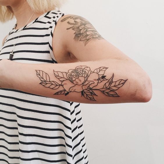 Tatuajes originales para mujer en el antebrazo