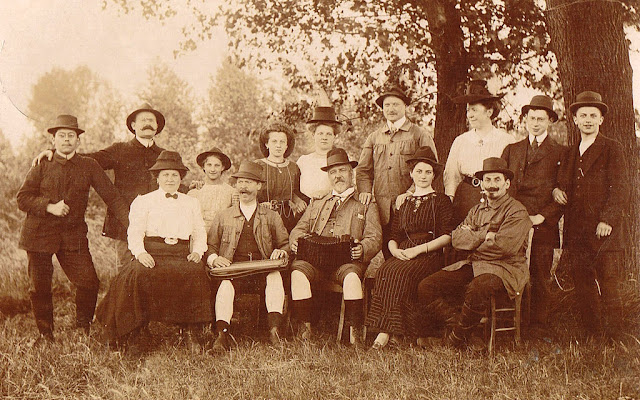 Musicians in Early Photography – 27 Rare Pictures Show Victorian and ...