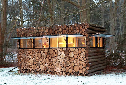 How to Recycle: Recycled Wooden Logs