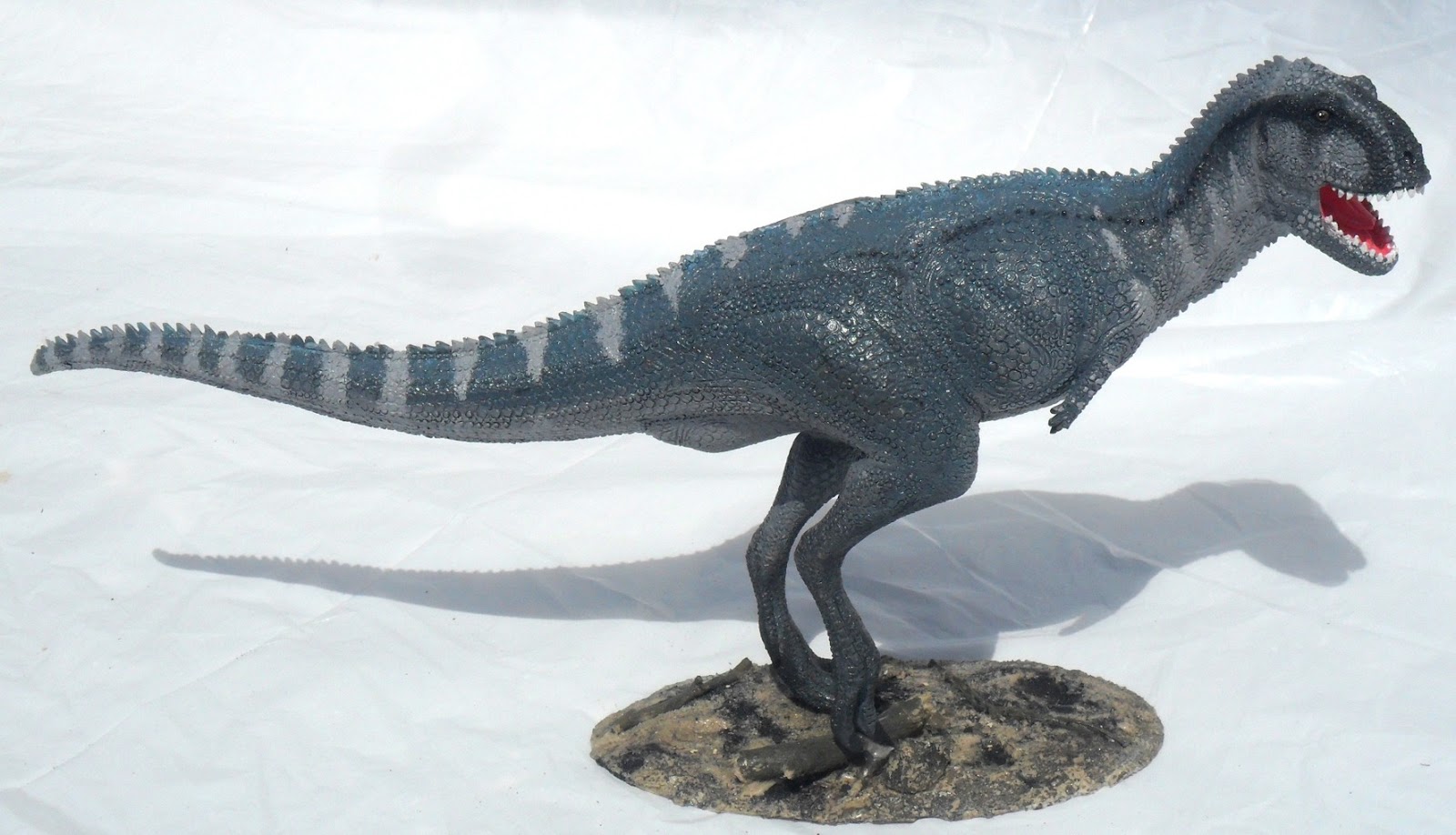 IluzerArt"s - Dinossauros em Resina: Pycnonemosaurus nevesi