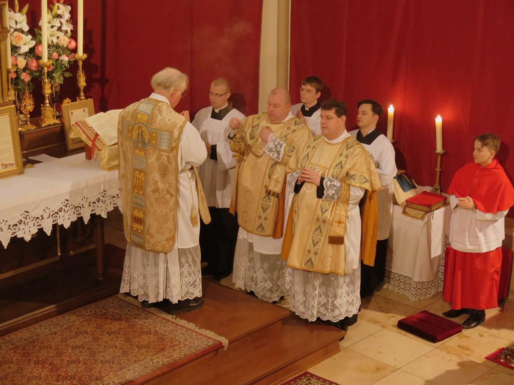 Other Modern: An Art Deco Inspired Solemn Mass Set ~ Liturgical Arts ...