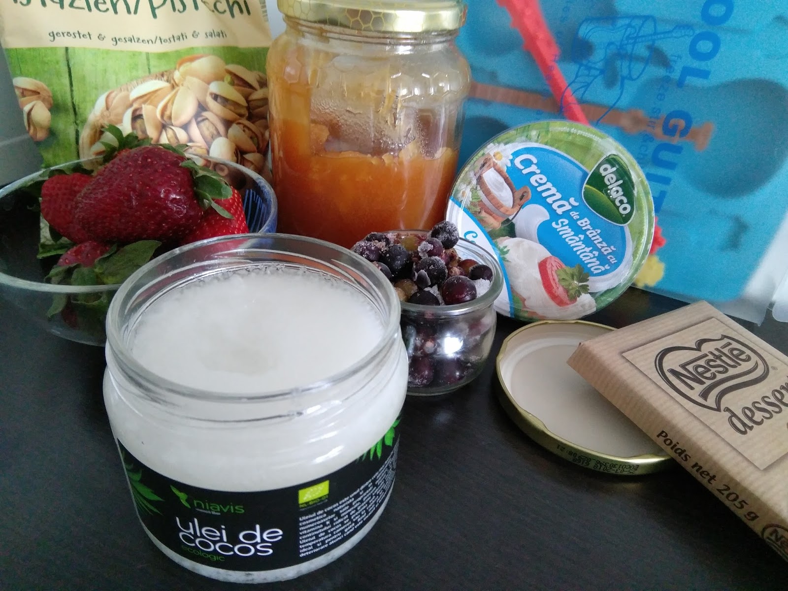 Gofre si inghetata cu fructe de padure cu ulei de cocos BIO