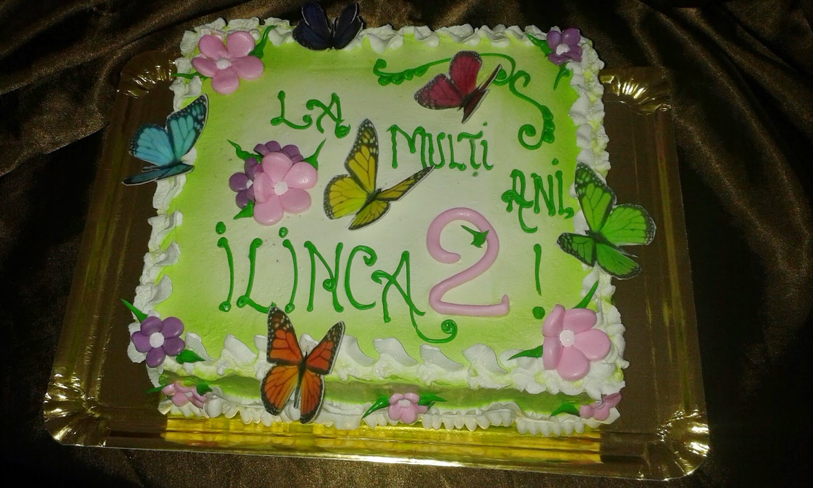 Vafe tort/Poze comestibile personalizate PRET 15 ron/vafa A4. Jeleul ...