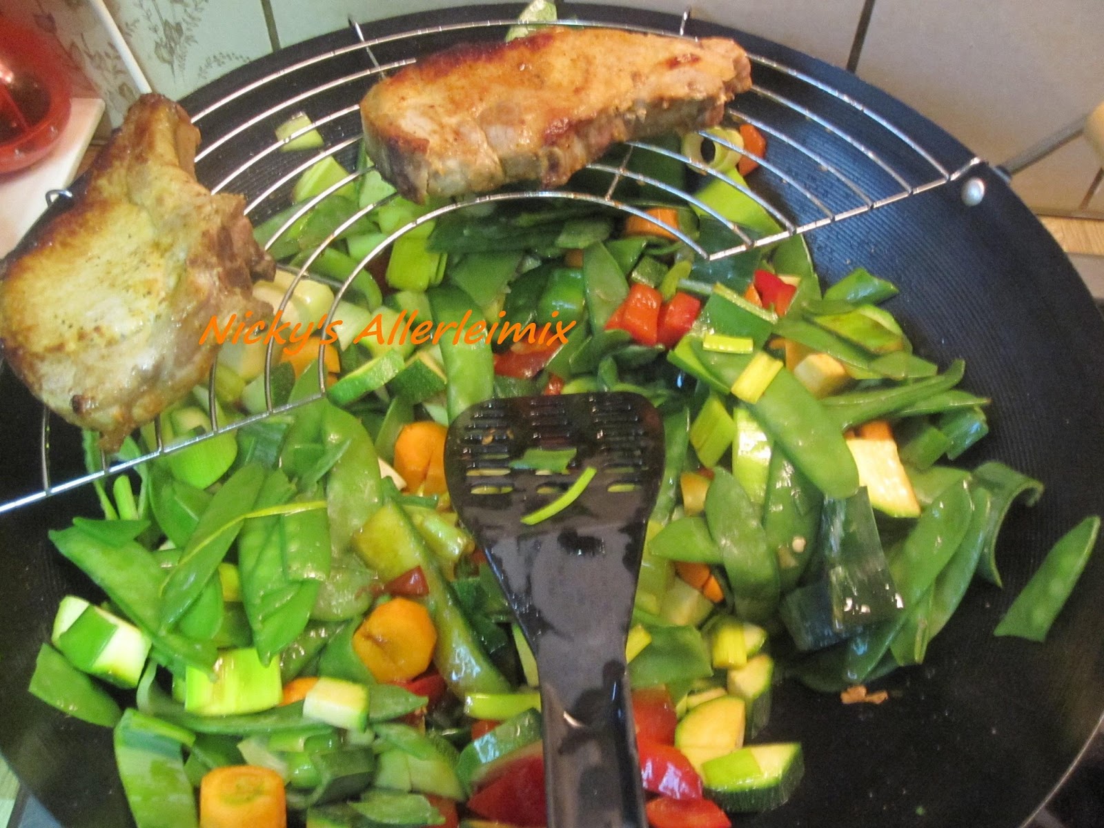 Rezept: Kochen mit dem Wok - Gesund und Nährstoffschonend