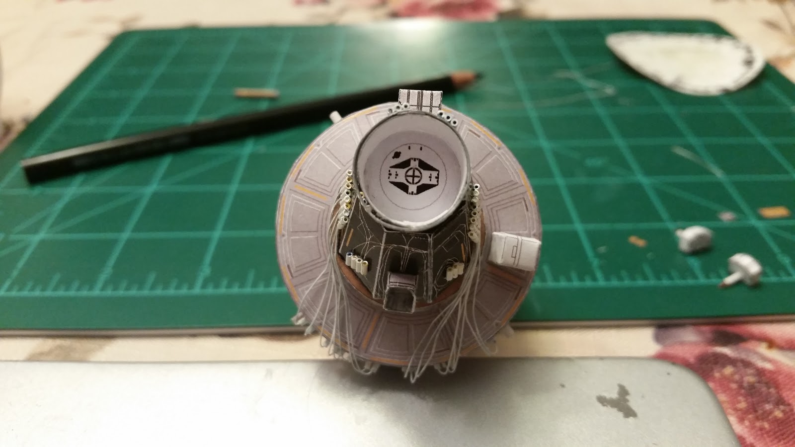 A"Mays"ing Papercraft: Unity