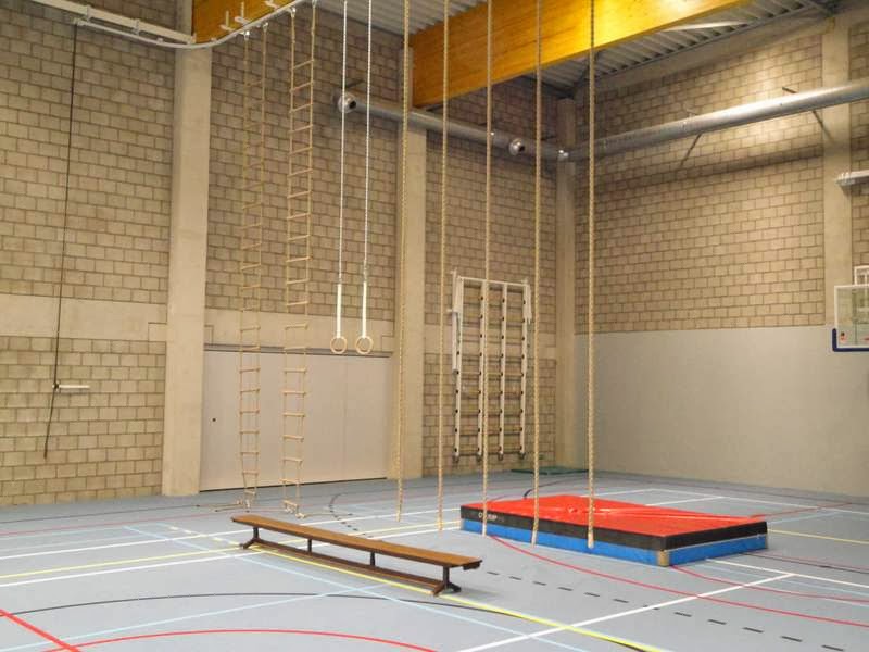 blog van meester davy: foto's eerste turnles in nieuwe turnzaal