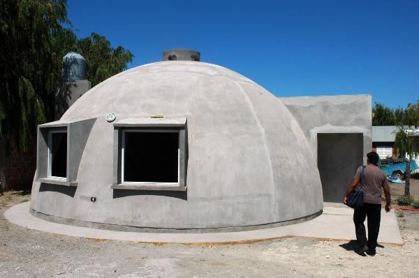 patagoniaimagenesnoticias: Entregaron la primera casa iglú en Viedma
