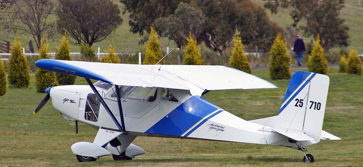 nhungdoicanh: Australian LightWing GR-912