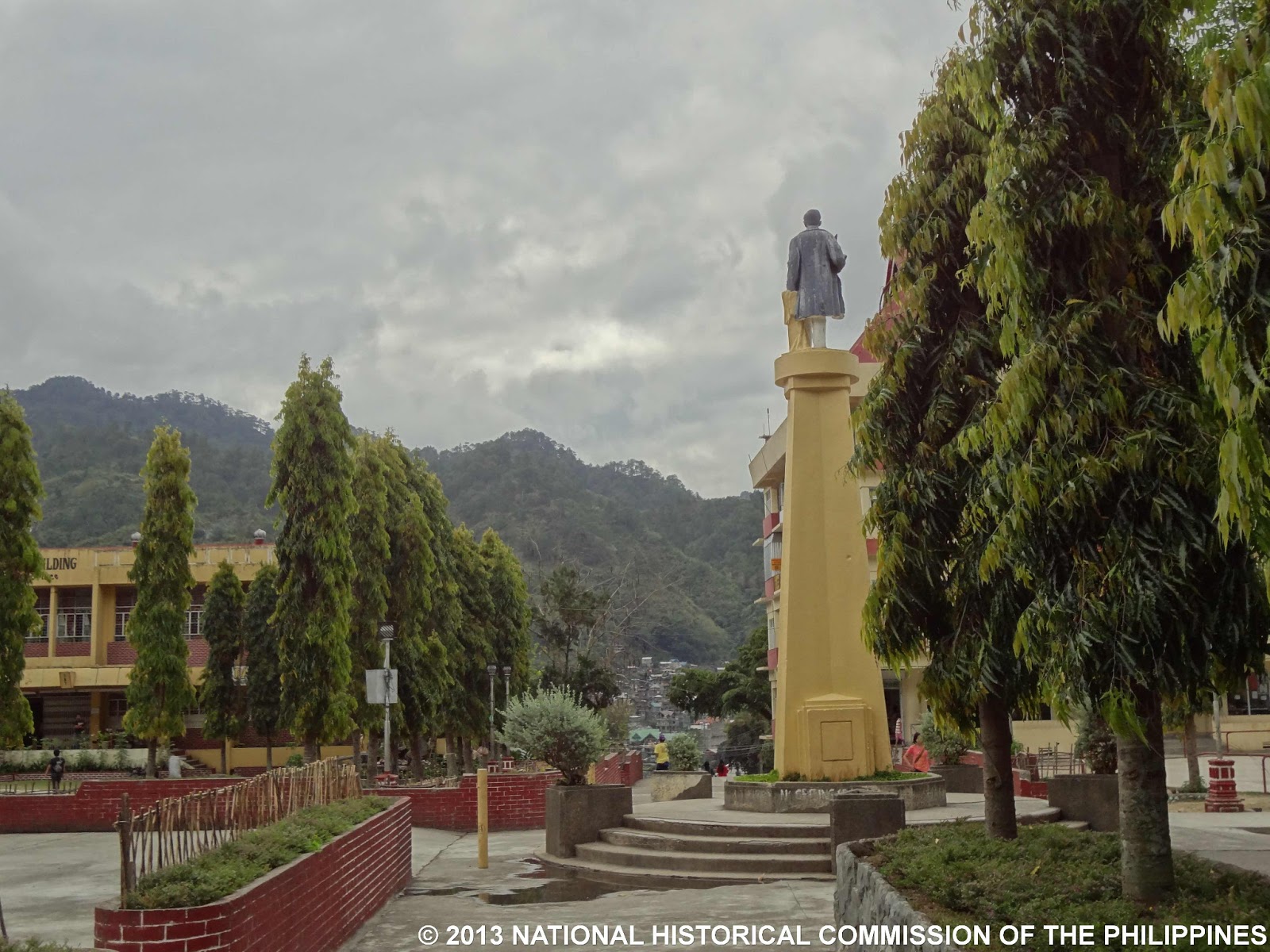 Sari-saring Monumento Alay Kay Rizal: Plaza Rizal, Bontoc, Mountain ...