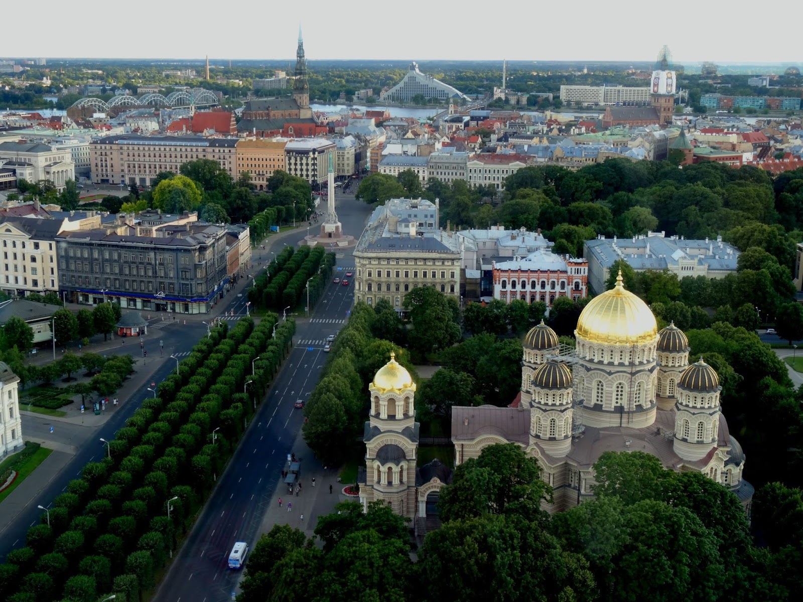 Femme au foyer: Riga from above - Skyline Bar
