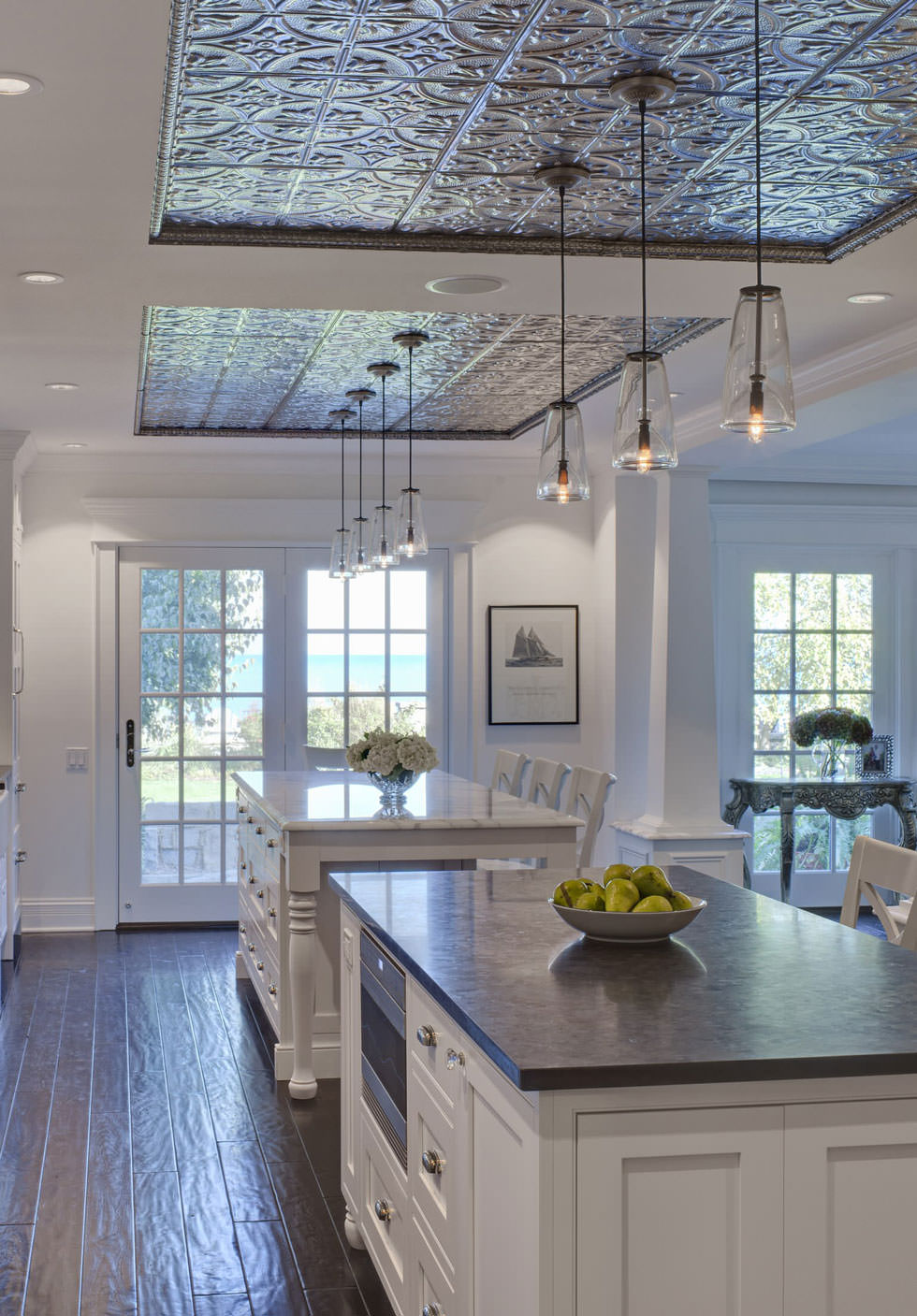Ceiling decorated with metal - Lady's Houses