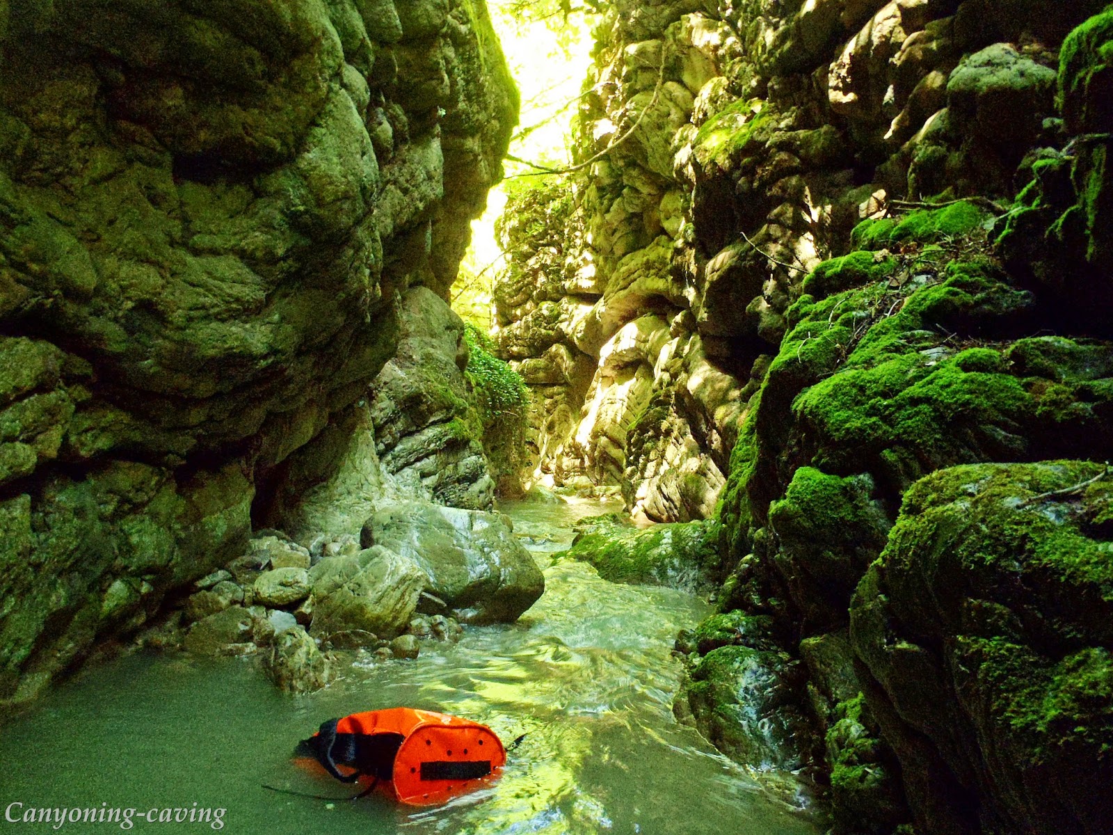 Canyoning - Caving: Ιουνίου 2013