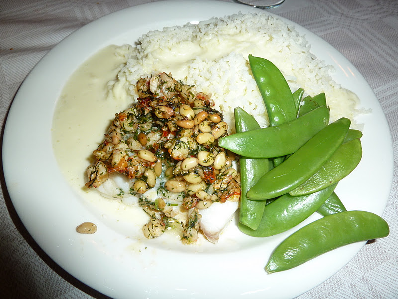 Mat och godsaker: Pinje och kräftbakad marulk med Champagnesås