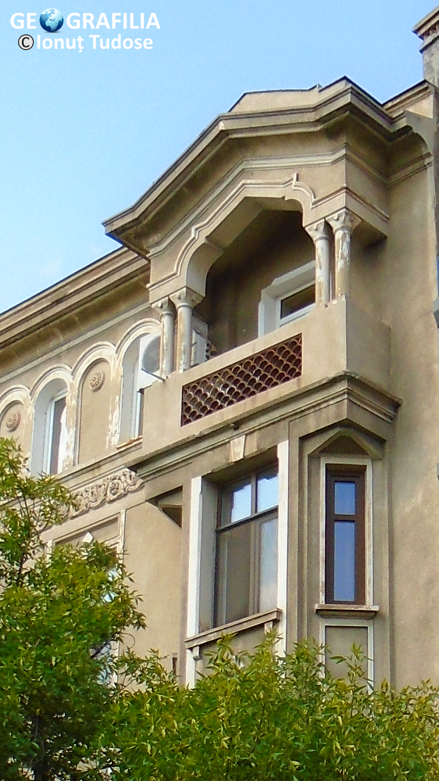 GEOGRAFILIA: Clădiri bucureștene în stil (neo)clasic