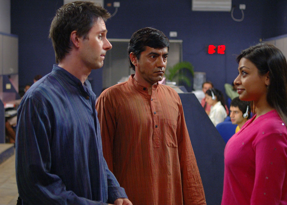 Outsourced: Gerçekçi ve Sevimli bir Seyahat-Aşk Filmi - Edebi Gezgin