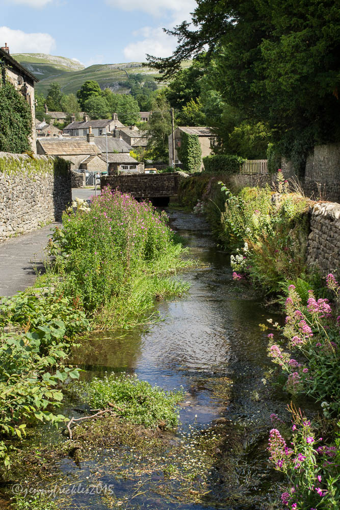 Saltaire Daily Photo: Tems Beck, Giggleswick
