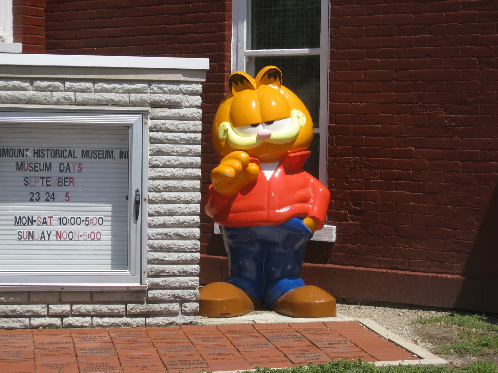 The Over The Hill Gang: Garfield Statues..Thursday August 4th and 5th, 2011