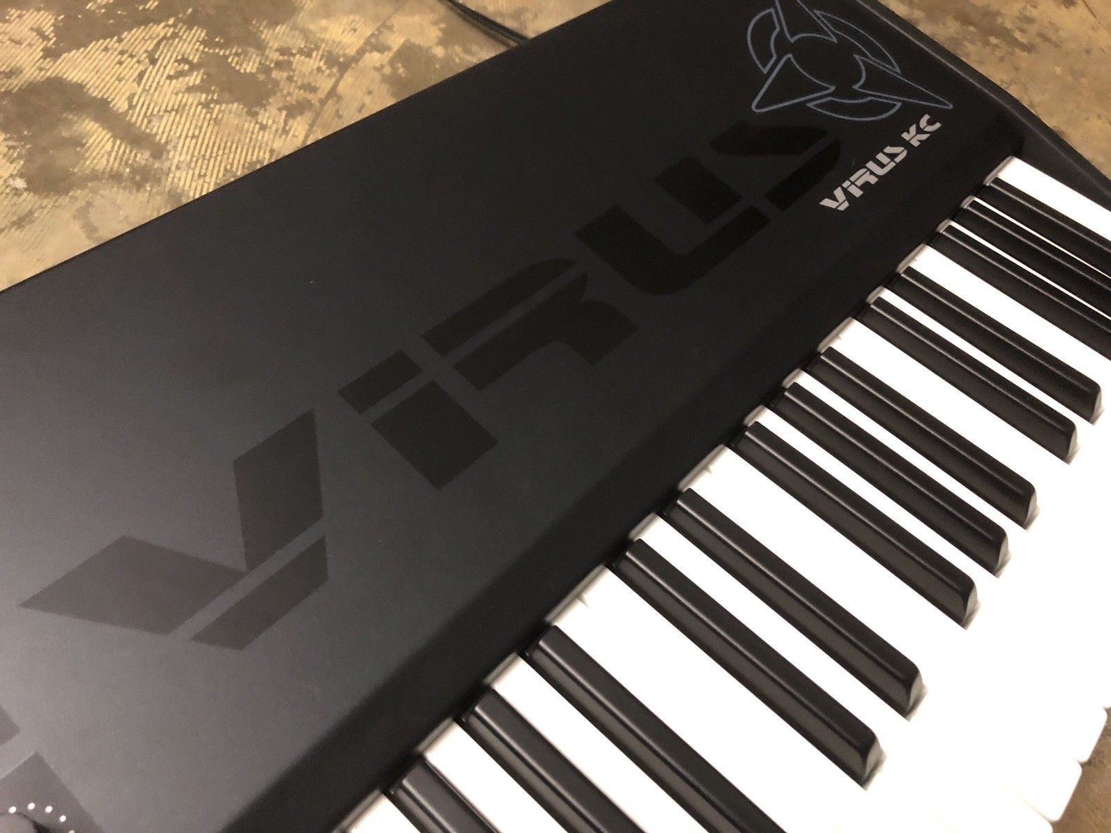 MATRIXSYNTH: Access Virus KC 61 Key Synthesizer SN K 1020250