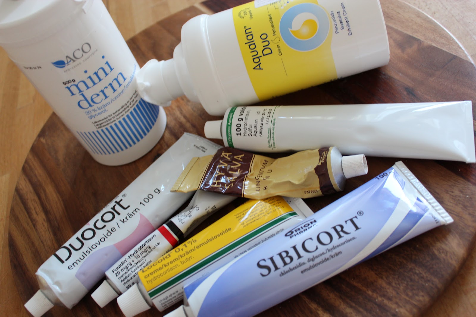 Seuratkaa keltaista viivaa