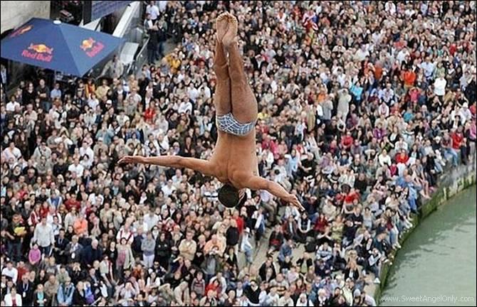 Funny Pictures- Very Funny Jump Moments ~ Sweet Angel